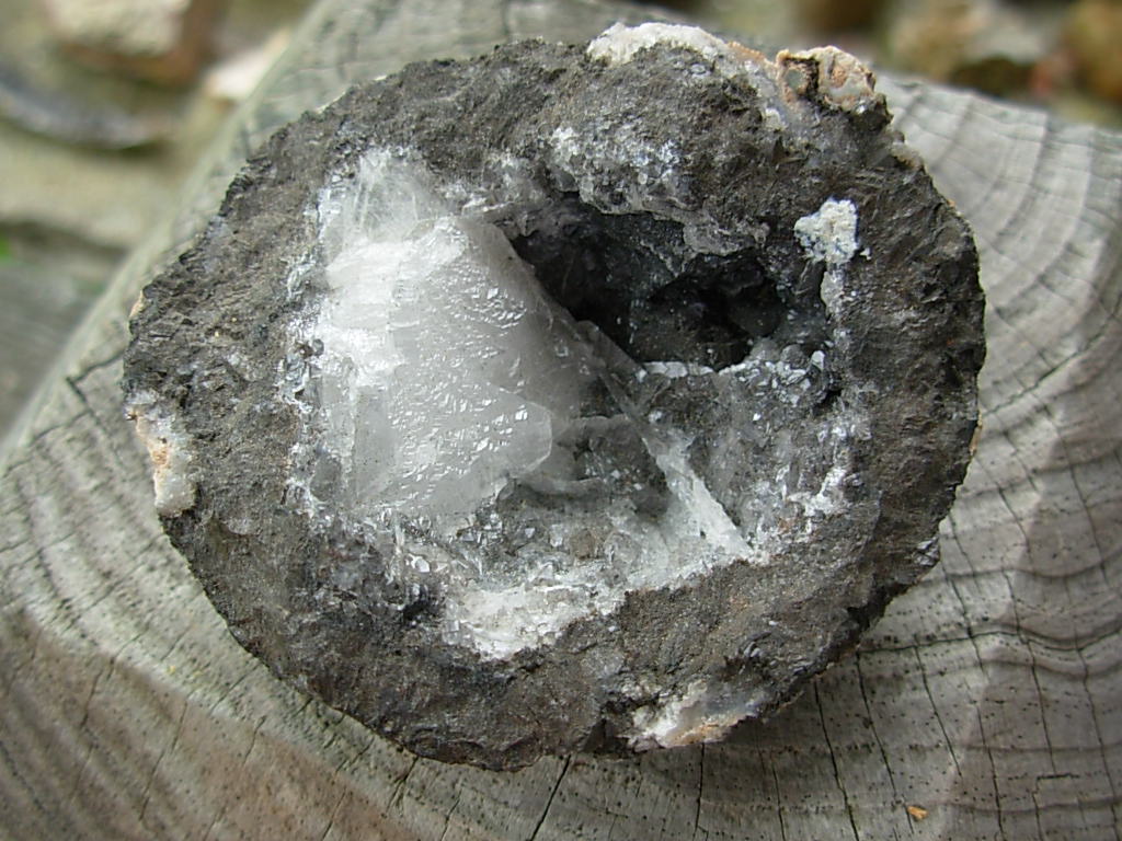 Geodes from Spiritrockshop